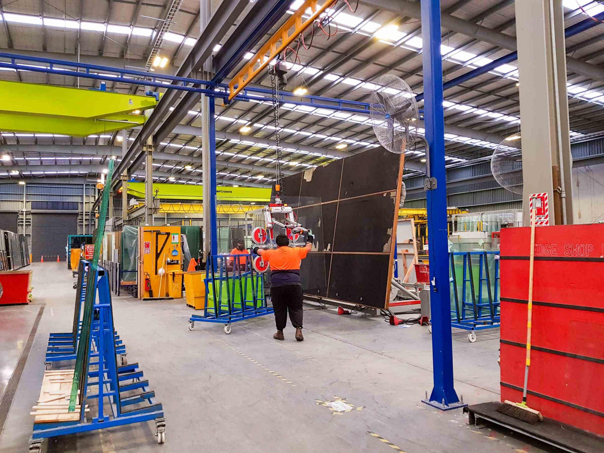 Work Station Cranes in Glass Manufacturing - Safetech